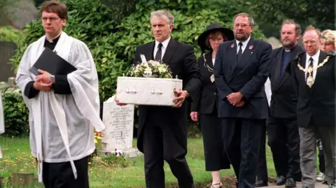 Woman accused of 1998 Baby Callum murder granted bail