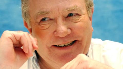 In pictures: Albert Finney's life and career - BBC News