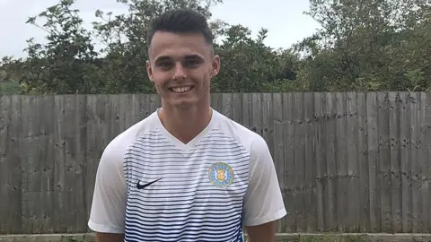 Dan Sirrell death: Footballer drowns in Amsterdam canal