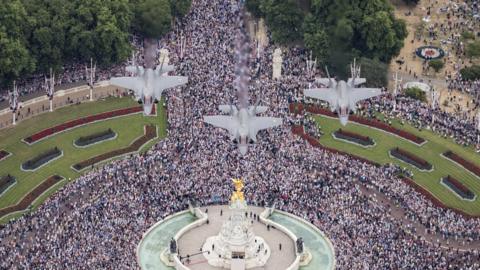 RAF centenary: Thousands watch flypast - BBC News