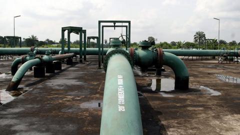 Shell pays $111m over 1970s oil spill in Nigeria - BBC News