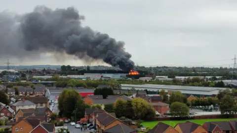 School shuts as fire breaks out at Great Bridge scrapyard