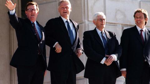 David Trimble: Life in pictures - BBC News