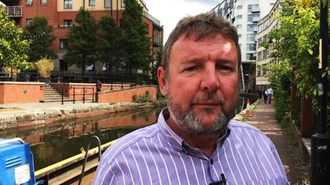 Manchester Pusher: Does a serial killer haunt the city's canals? - BBC News