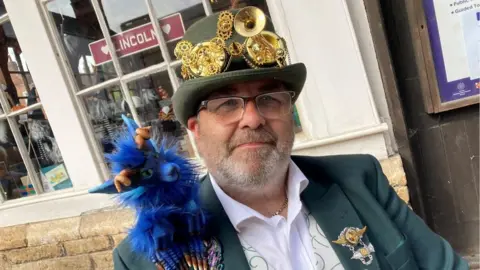 Lincoln Steampunk festival attracts thousands with 'colour in darkness'