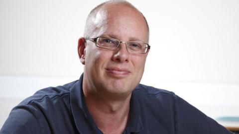 Can listening to bees help save them - and us? - BBC News