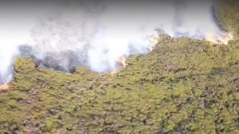 Saddleworth Moor fire: Homes evacuated as blaze continues to rage - BBC ...