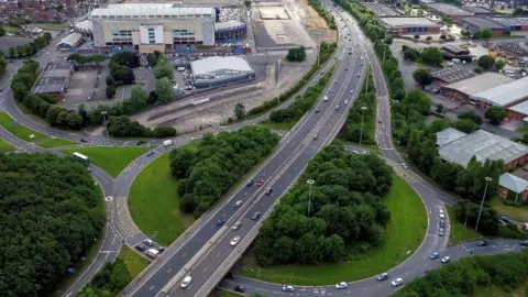 Leeds: Work begins to widen M621 at Elland Road