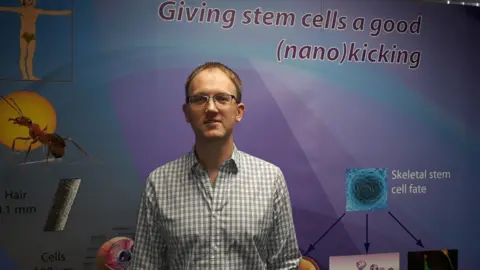 'Shaking a leg' to reverse osteoporosis