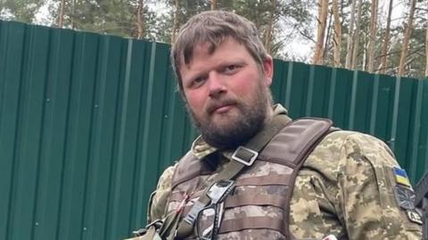 Ukraine war: Briton Simon Lingard killed in conflict - BBC News
