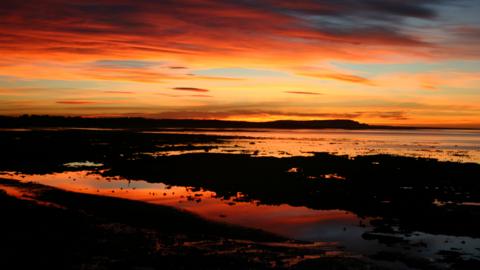 Your pictures of sunset over Scotland - BBC News