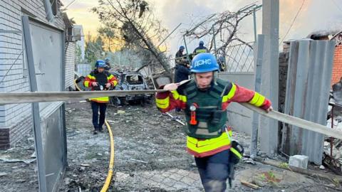 Ukraine war: Putin signs Ukraine annexation laws amid military setbacks ...