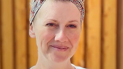 Girl given months to live after cancer misdiagnosis - BBC News