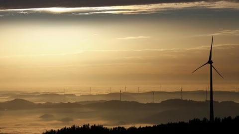 Climate change: Have countries kept their promises? - BBC News