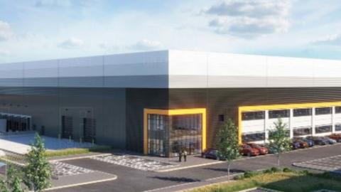 Leeds: Lidl unveils plans for distribution centre - BBC News