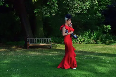 Your pictures on the theme of 'garden party'