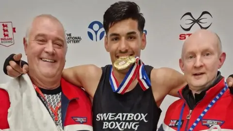 Teen Afghan refugee becomes boxing champion in two years