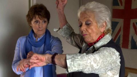 Coronation Street actress Barbara Young dies in Cambridge aged 92 - BBC ...