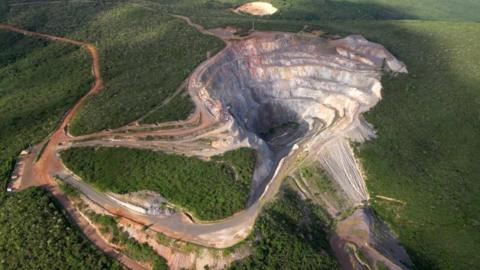 Brazil Iron: UK court case launched over mining project in Bahia - BBC News
