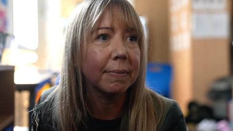 Overcrowded specialist schools: ‘We’re teaching in cupboards’ - BBC News