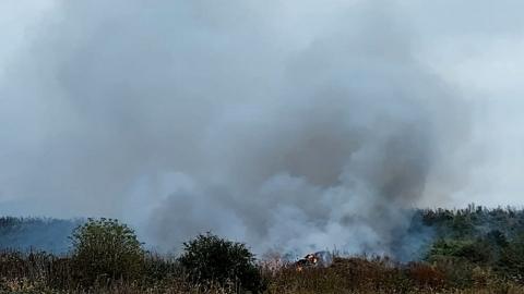 Devizes fire: Crews bring huge blaze at recycling centre under control ...