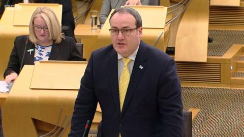 Scottish government backs ban on fracking - BBC News