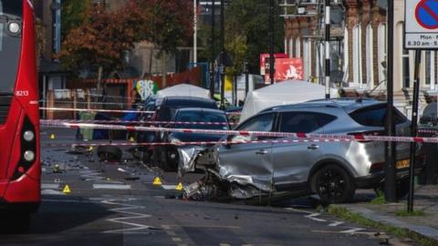 Man was shot eight times in Brixton amid gang violence - inquest - BBC News
