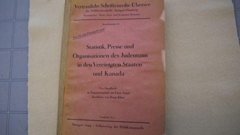 Hitler-owned book hints at Nazi plans for North America - BBC News