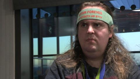 Autism: Employers ignorant about disability - autistic man - BBC News