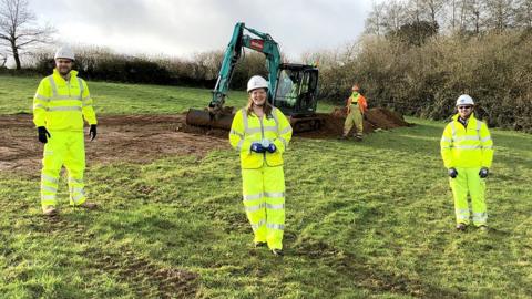 A30 works: Disruption expected as Chiverton Cross road moved - BBC News