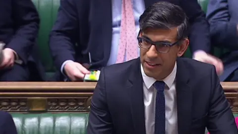 Rishi Sunak makes trans jibe to Sir Keir Starmer at PMQs