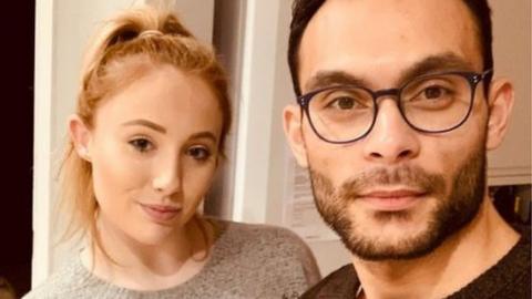 O2 'to seek millions' in damages over data outage - BBC News