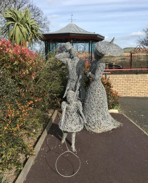 England's Big Picture: 16 - 22 March