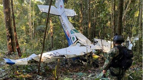 Colombia plane crash: The clues that helped find the children - BBC News