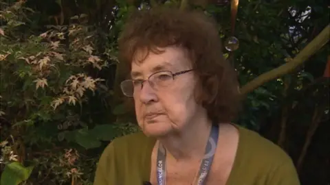 Elon Musk apologises to sacked Twitter worker over online row