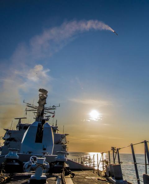 New Sea Ceptor air defence missiles tested off Scottish coast - BBC News