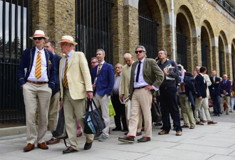 Should the first in a queue be served last? - BBC News