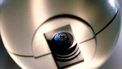 Windows 10 update stops webcams working - BBC News