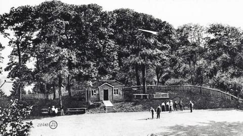 Mold's Bailey Hill restoration to begin - BBC News