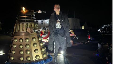 Dr Who: Brain tumour patient gets Dalek from bucket list - BBC News
