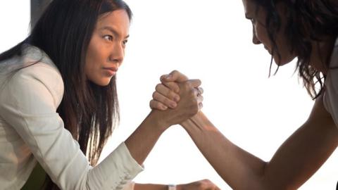 Cómo tener discusiones más constructivas (y ganarlas) - BBC News Mundo