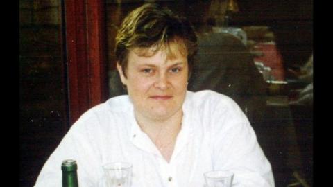 Phillip Austin: Triple killer will not be moved to open prison - BBC News