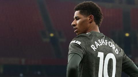 Marcus Rashford posts boy, 9, surprise gift for charity work - BBC News