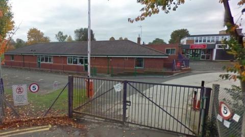 Ex-Oldswinford head teacher Ross Workman sentenced for child porn - BBC ...