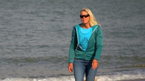 London Capital & Finance: £236m firm collapses - BBC News