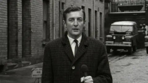 David Capper: Former BBC journalist dies aged 91