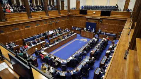 Stormont: Little-Pengelly calls for 'constructive' working relations