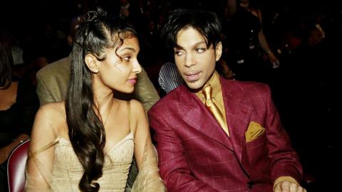 Life in pictures: Prince - BBC News