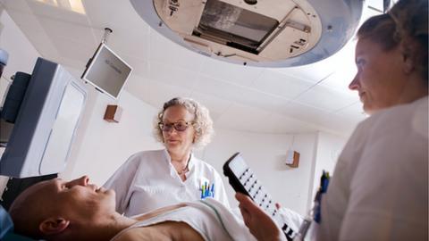 Call to improve radiotherapy access around world - BBC News