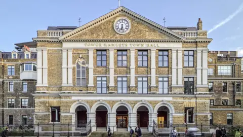 Historic England adds 10 historic London sites to at-risk register